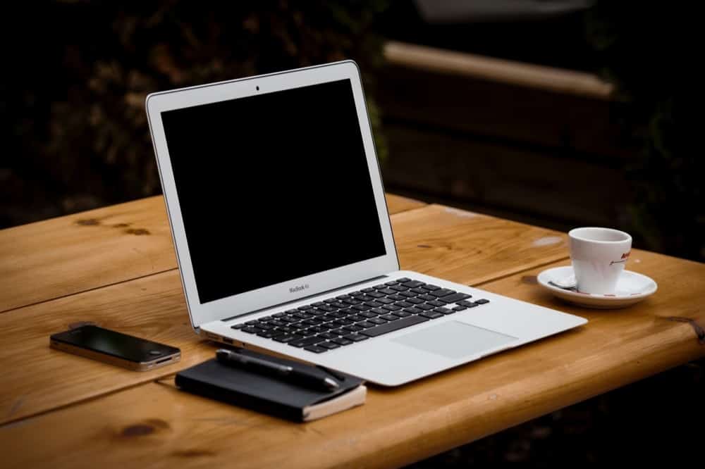 Why I Use a MacBook Air for Web Development - Patrick's Programming Blog