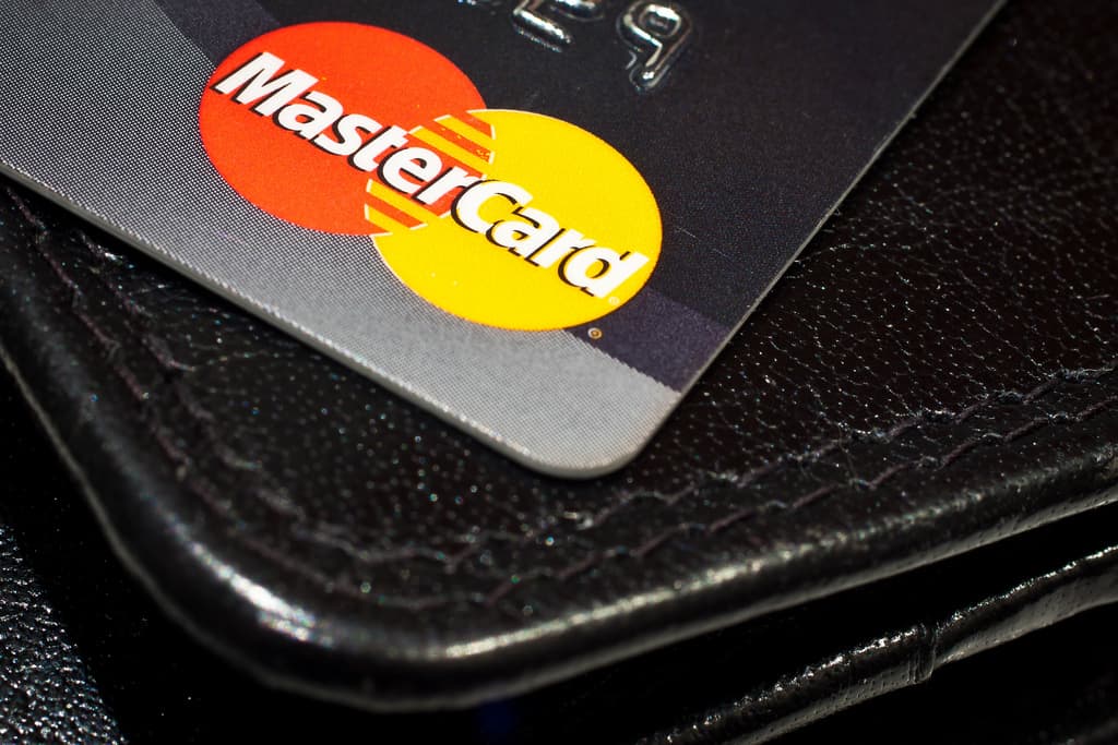 When You Should Get a Merchant Account - E-Commerce